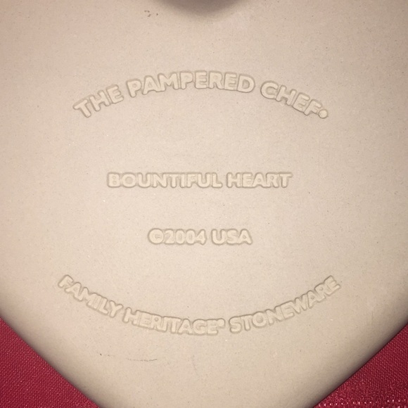 Pampered Chef | Accents | Pampered Chef Stoneware Country Heart Decor ...